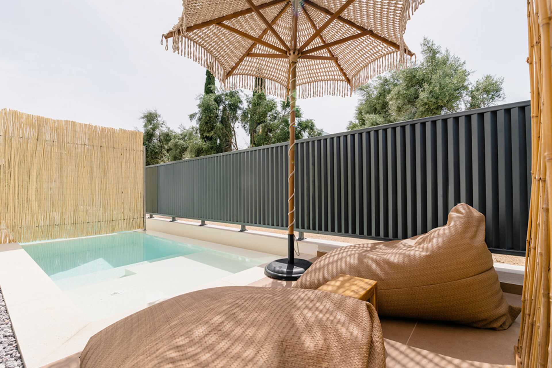 Hotel 13 Keys Suites, Lefkas | apollorejser.dk